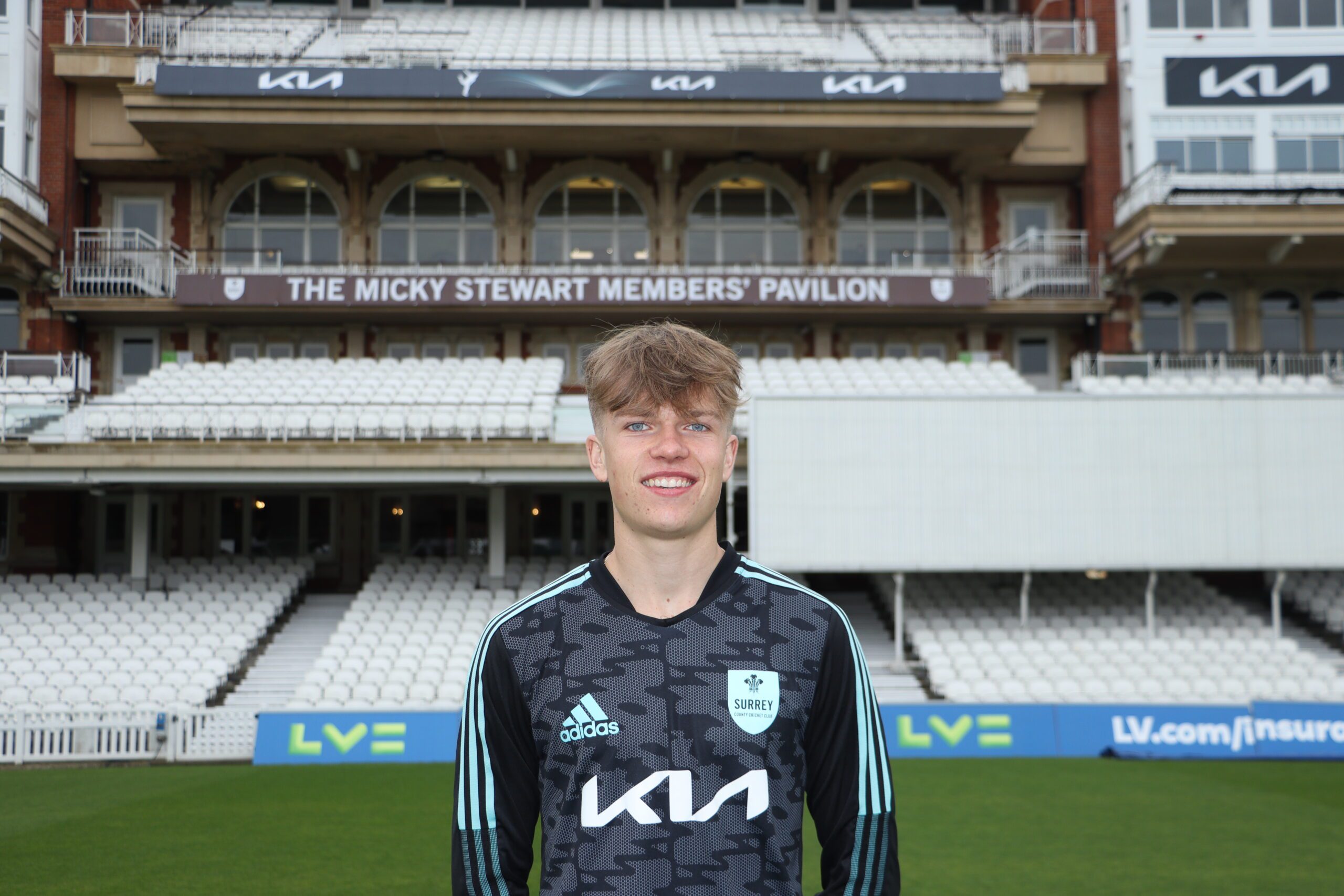 Van der Merwe scores century for Seconds against Somerset - Kia Oval