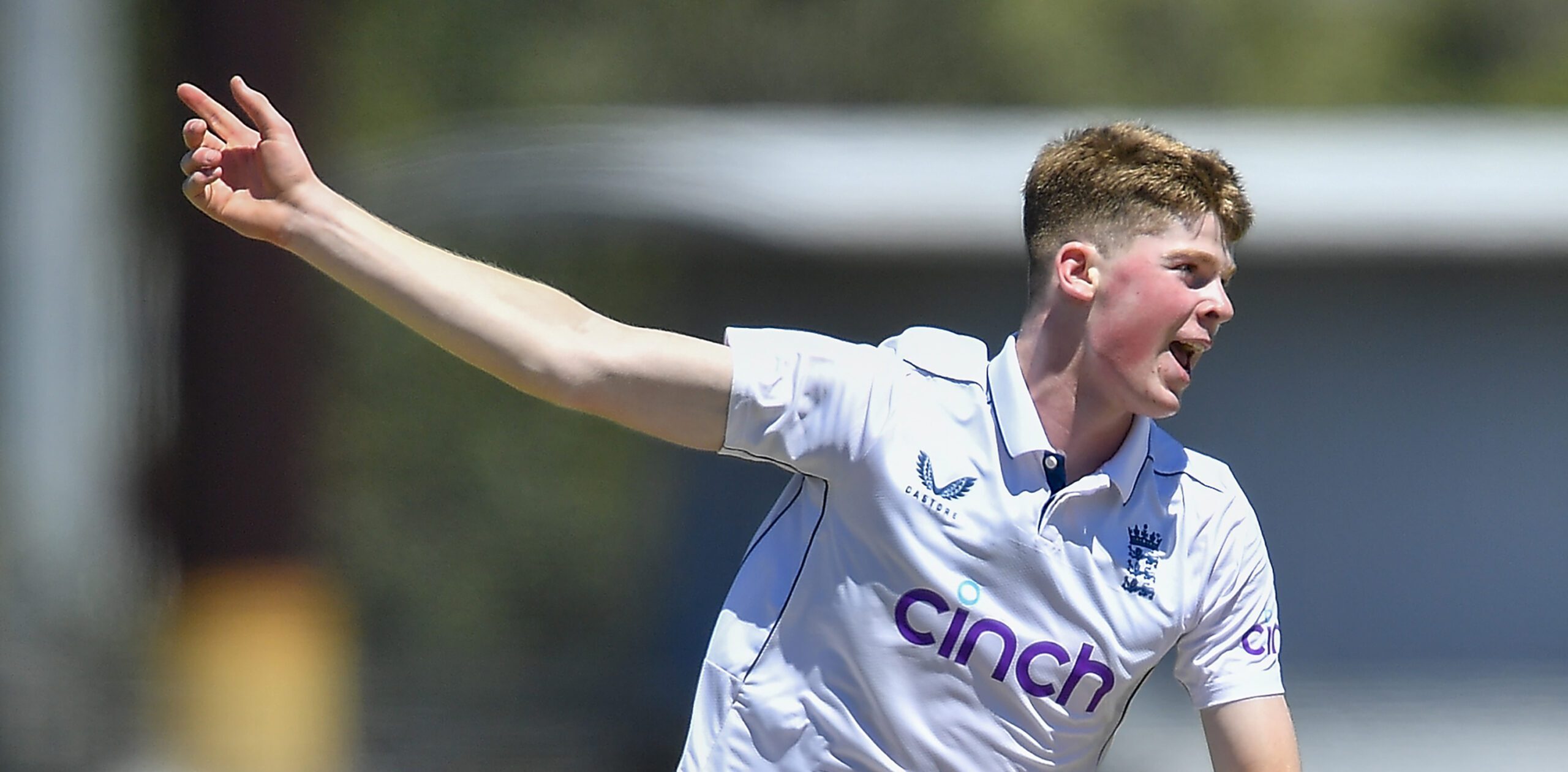 Alex French signs pro contract with Surrey - Kia Oval